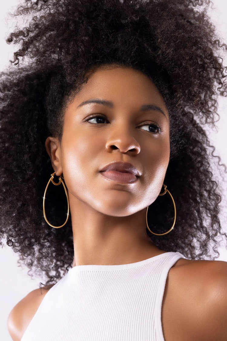 Sister Love Jewelry – Simone I. Smith