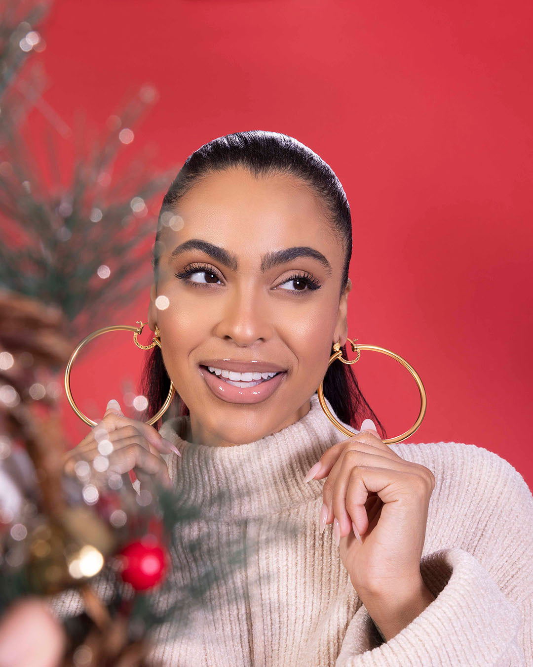 Simone I. Smith The Hottest Hoops